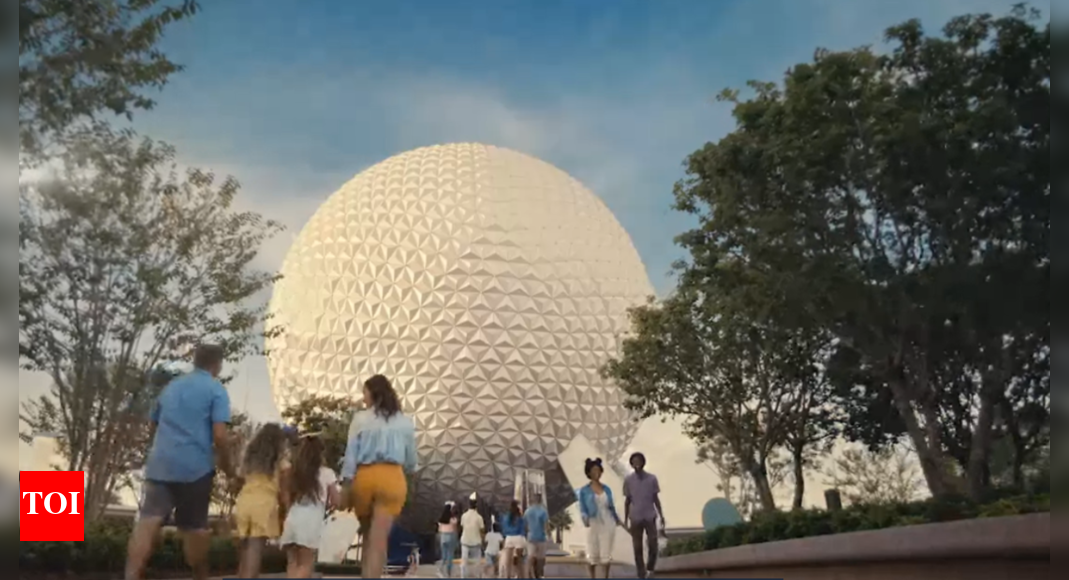 Fire breaks out at Walt Disney World's EPCOT French pavilion in Florida ...