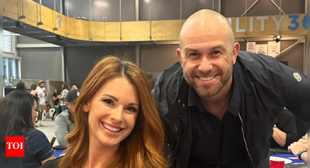 What does Evan Longoria's wife Jaime Edmondson do for a living? | MLB News - The Times of India