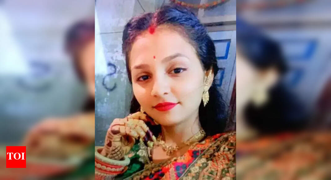 Woman dies by suicide | Surat News - The Times of India