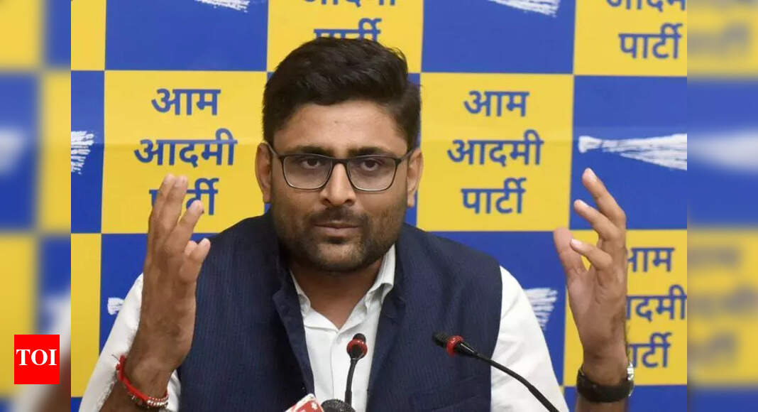 AAP names Italia as candidate for Visavadar assembly bypoll | Ahmedabad ...