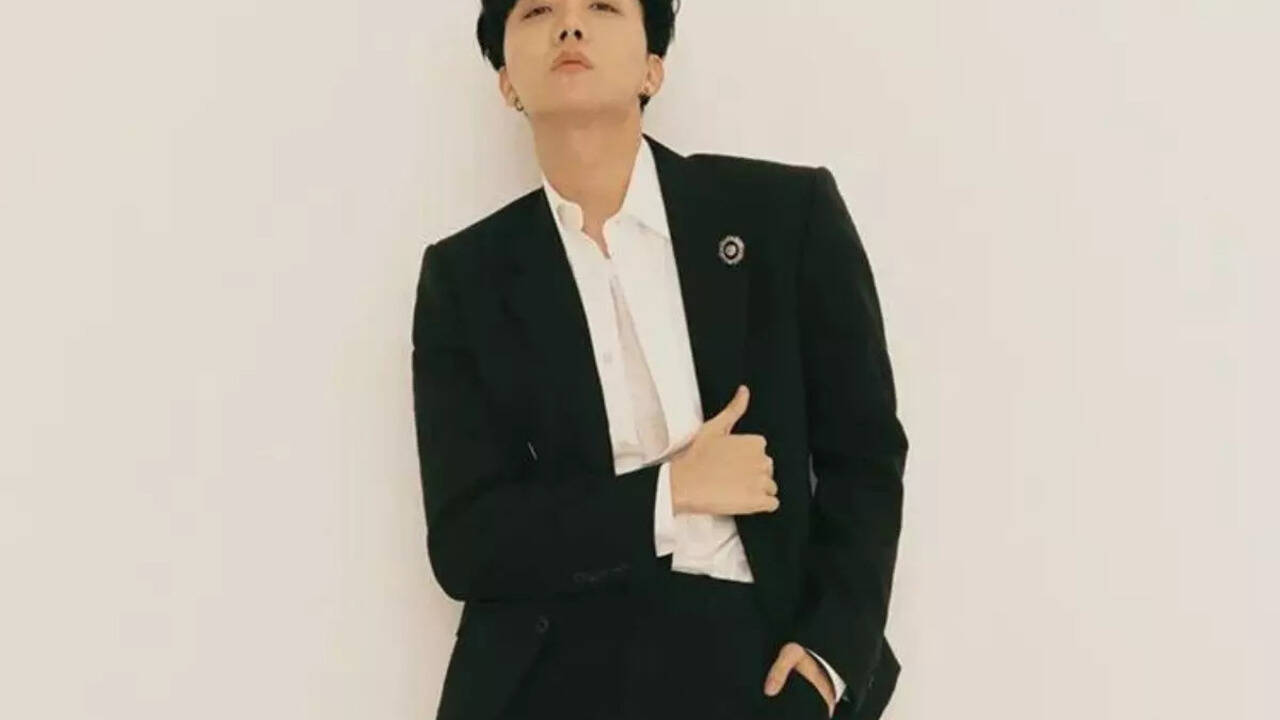 Watch: BTS's j-hope Stuns with His Sharp Moves in a Stylish Dance ...