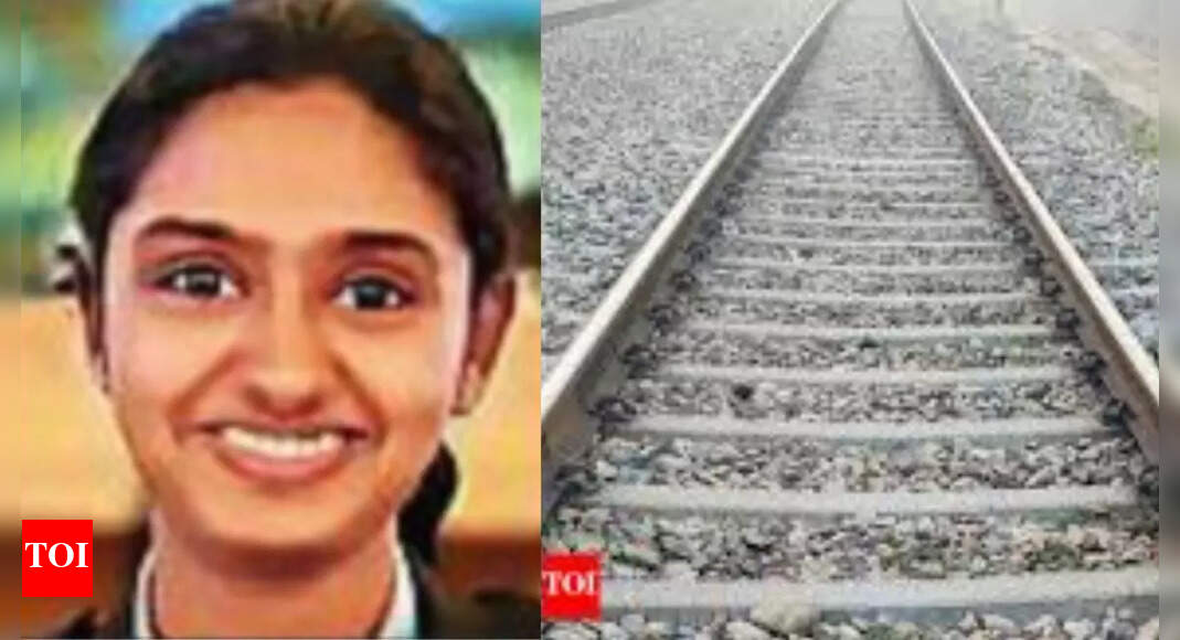 Intelligence Bureau (IB) officer found dead on railway tracks in Kerala ...