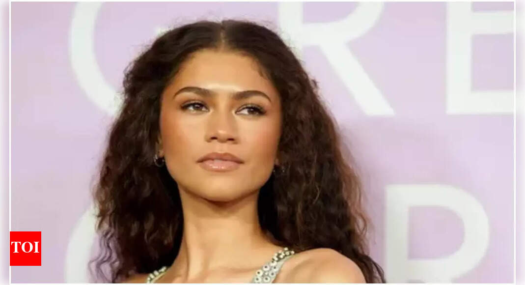 Zendaya to play Ronnie Spector in upcoming movie directed by Barry ...