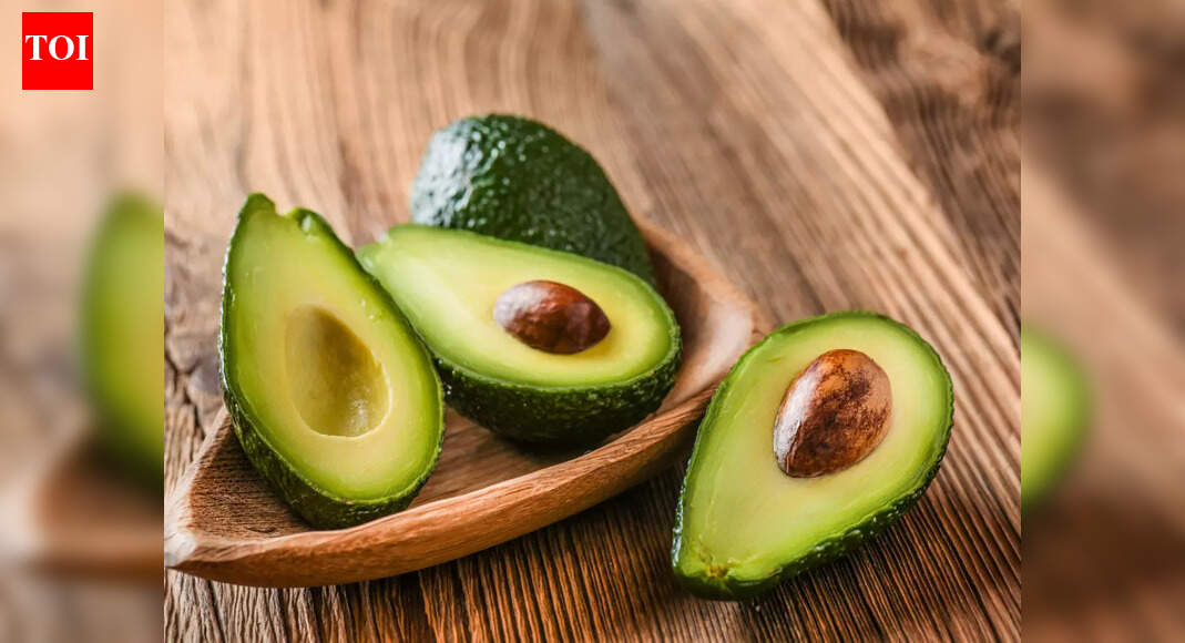 8 reasons to have Avocado for breakfast and foods to pair it with