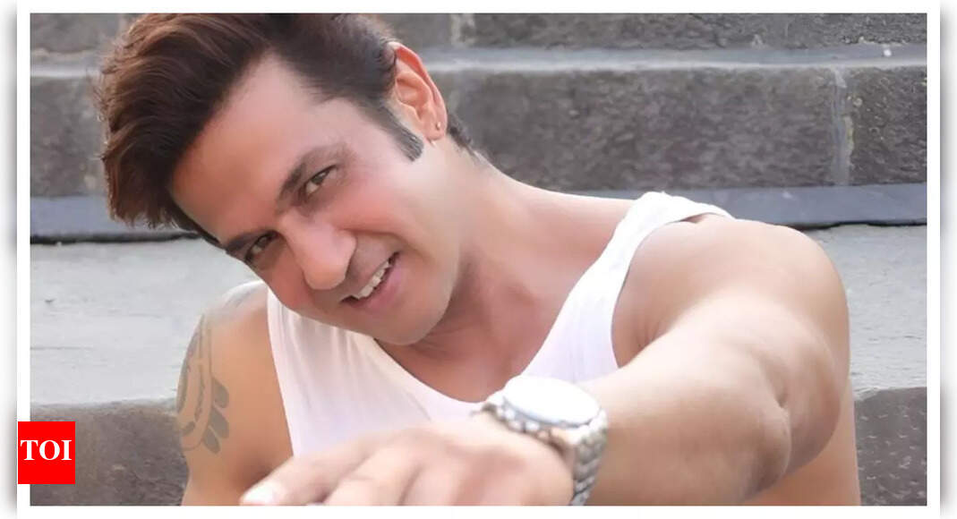 Exclusive - Malhar Pandya on his love for stage acting: The last applause in theatre is magical ...