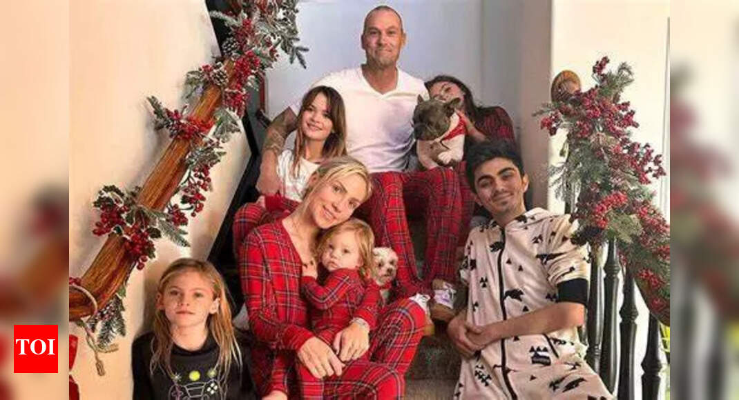 Sharna Burgess sands up for her family amid Brian Austin Green and ...