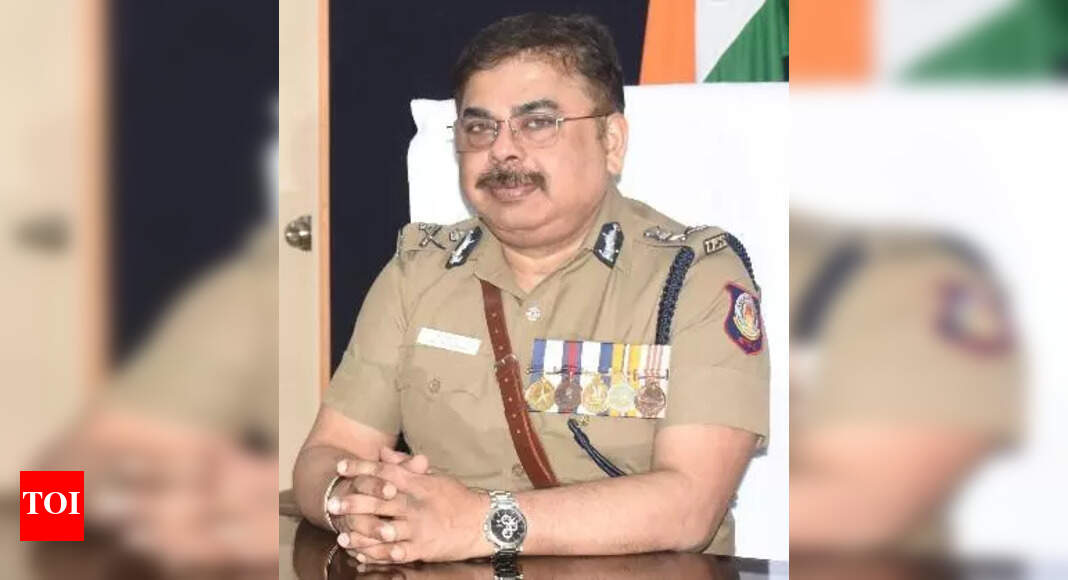 Two DGPs bid adieu to police force after 3 decades of service | Chennai ...