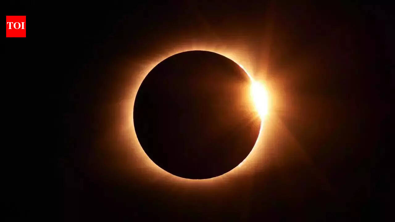 Solar Eclipse 2025 Live Updates: Netizens share stunning eclipse views ...
