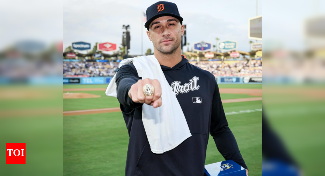 Jack Flaherty reunites with former teammates during Dodgers ring ...