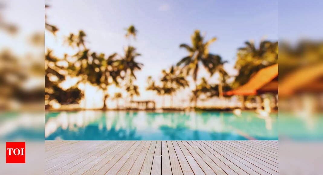 London's transparent Sky Pool goes viral after Bangkok’s pool disaster ...