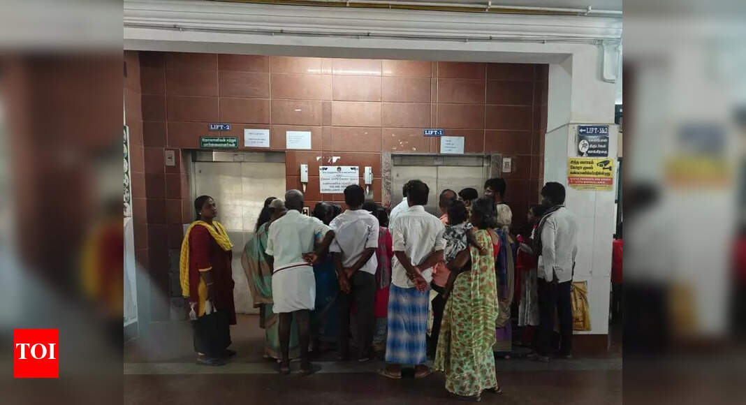Overcrowded lifts put people at risk at Trichy GH | Trichy News - The ...