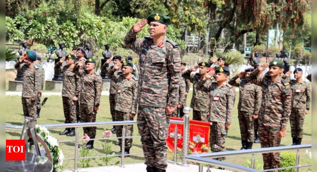 Lt Gen PK Mishra takes over as new GOC of Nagrota-based White Knight ...
