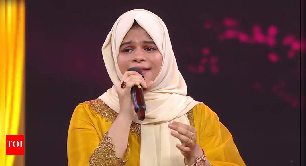 Star Singer 10: Hijab-clad Fathima receives a standing ovation for her ...