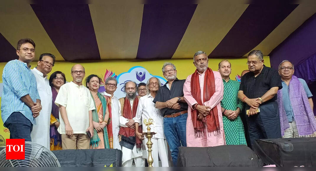 Boiparay Boi Utsab: A grand literary celebration at College Square ...