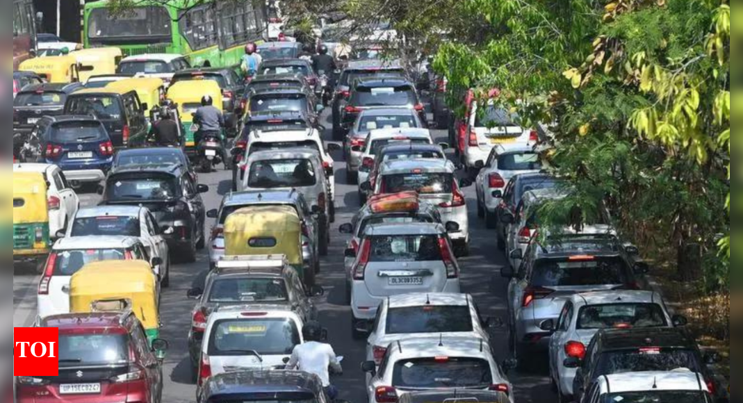 Green cess likely to up CNG, petrol car prices in Delhi | Delhi News ...