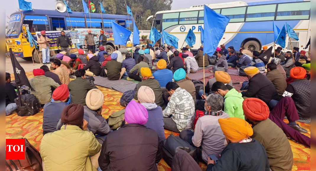 Punjab Bus Strike: 2- hours bus strike in Punjab leaves passengers ...