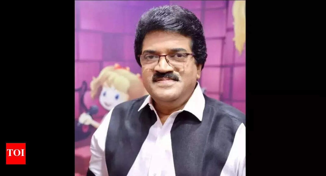 Singer MG Sreekumar fined Rs 25,000 for dumping waste into Kochi ...