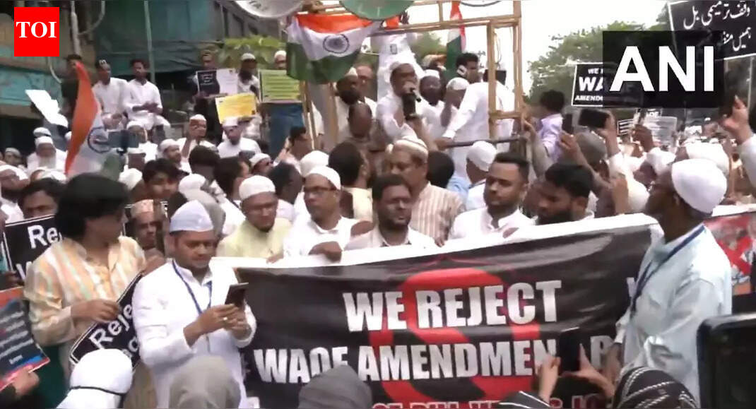 Protests erupt in Kolkata and Ahmedabad against Waqf Amendment Bill ...