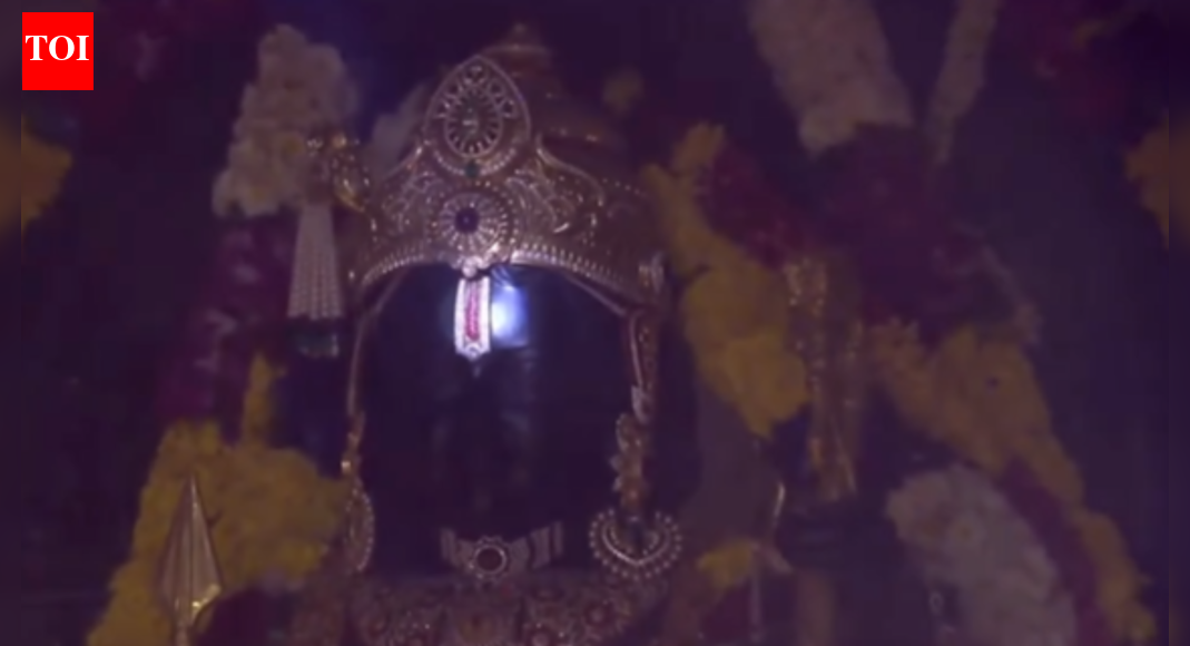 Ram Lalla Surya Tilak 2025: Witness the divine Surya Tilak of Lord Ram ...