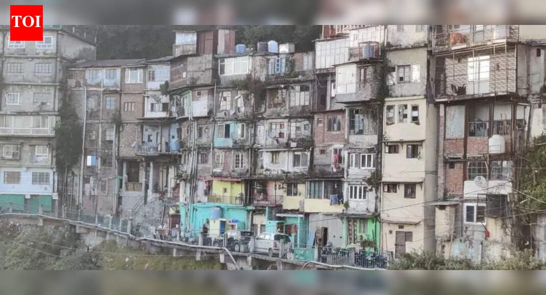 Mussoorie: Old buildings in Landour bazaar pose big risk during quakes ...