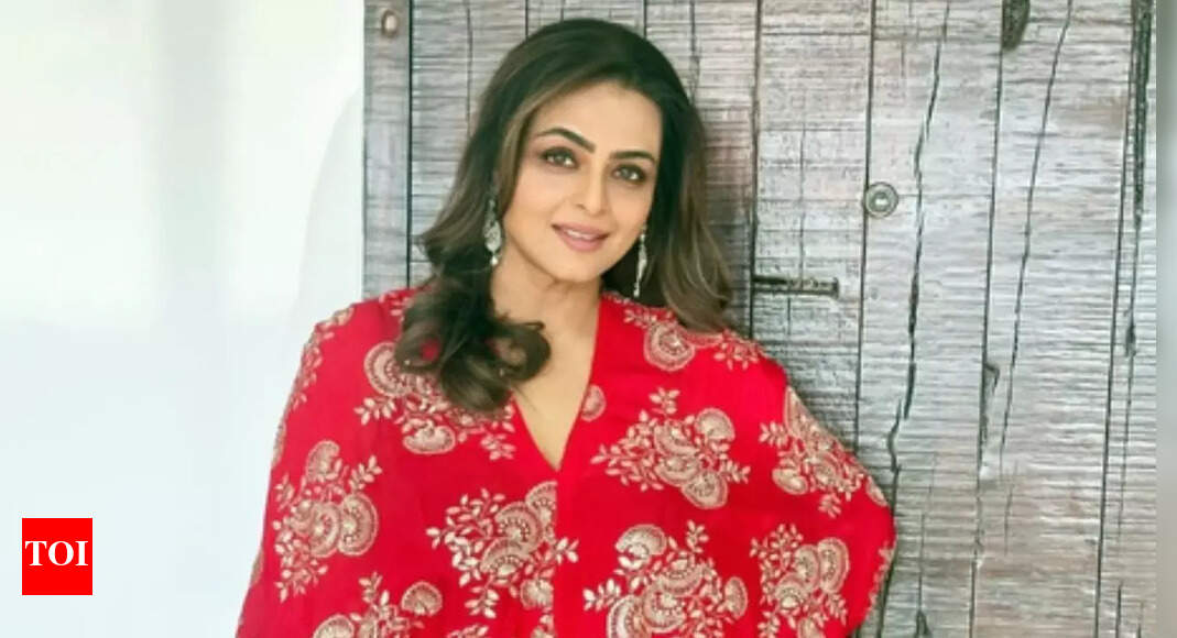 Sonakshi Sinha shares her joy as she completes filming for her Telugu ...