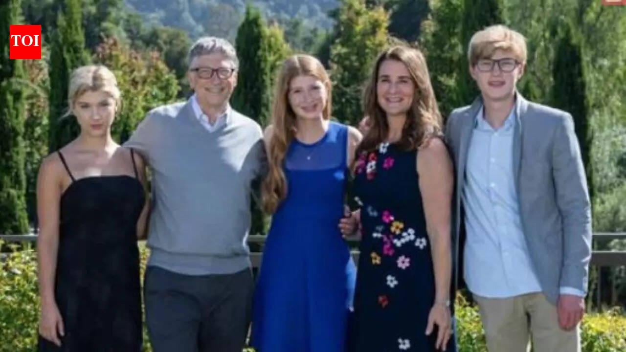 Meet the Gates kids: Jennifer, Rory, and Phoebe — And why they’re not ...