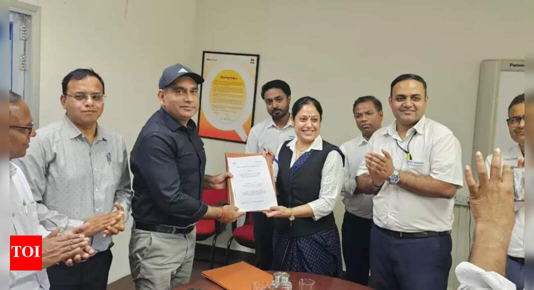 Tata Motors, ITI sign MoU for training in 13 skills | Lucknow News ...