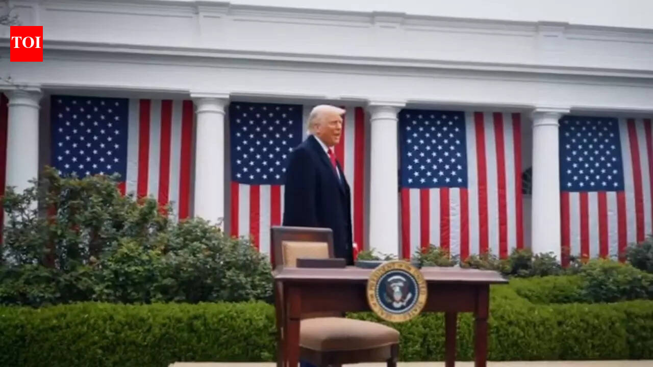 "Don't be a PANICAN", says Donald Trump: Here's what it means-8 bizarre ...