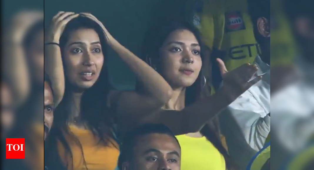 Aaryapriya Bhuyan’s most relatable viral reaction to Dhoni’s dismissal ...