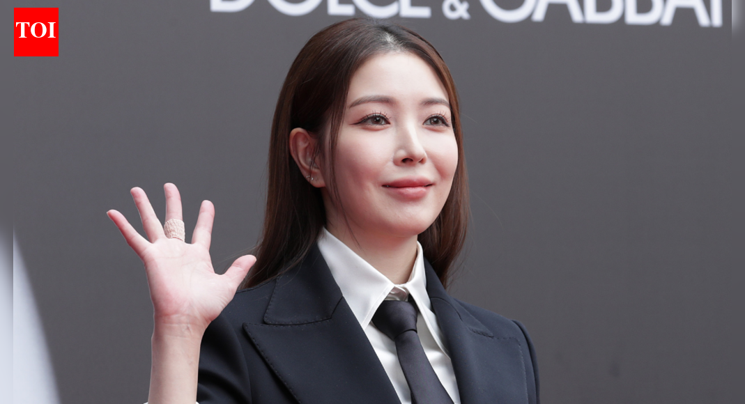 BoA says sorry to Park Na Rae after a hurtful comment during a live ...