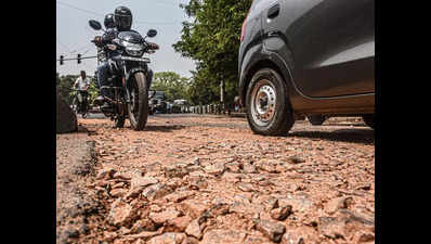 Chirag Dilli flyover plagued by flooding due to leakage from 40-year ...