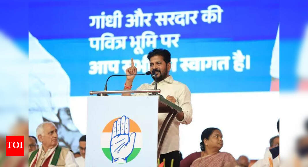 Rahul Gandhi spreading Mahatma Gandhi’s words, Narendra Modi doing Nathuram Godse work ...