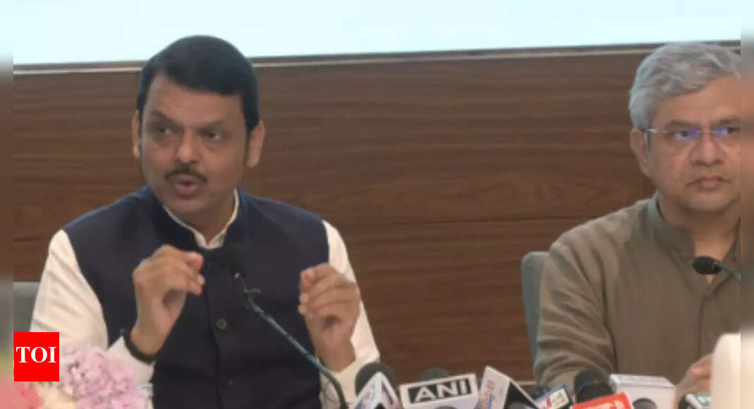 Devendra Fadnavis Slams Digvijaya Singh’s 26/11 RSS Remark as ‘Idiotic ...