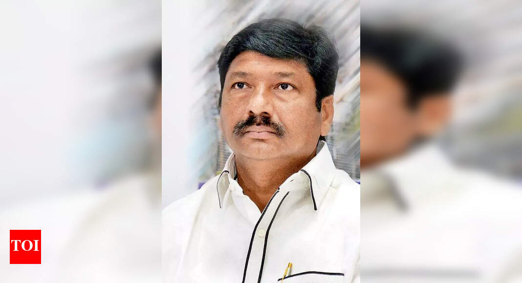 Jogi Ramesh quizzed over 2021 attack on CM’s house | Vijayawada News - The Times of India