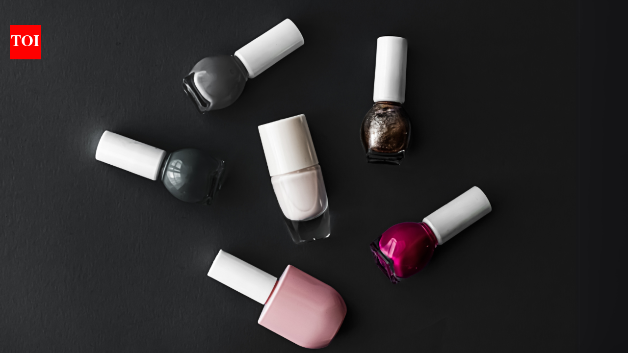 Nail Paint Sets: Vibrant And Gorgeous Nail Paint Sets To Unleash Your ...