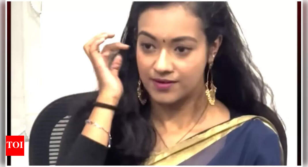 Shruthi Narayanan makes a public appearance after an alleged video leak | Tamil Movie News - The ...