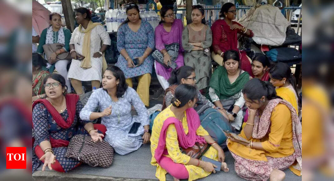 Teachers return to schools but continue protests as uncertainty over ...