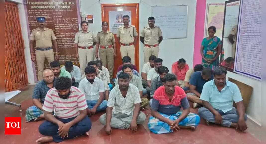 Police bust gambling racket, arrest 20 people, seize 4 lakh ...