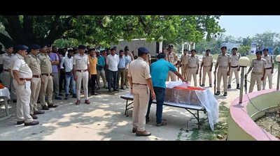 Constable shot dead by colleague at Bettiah police lines | Patna News ...