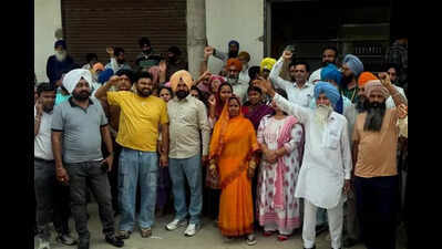 Villagers protest against liquor shop near schools | Chandigarh News ...