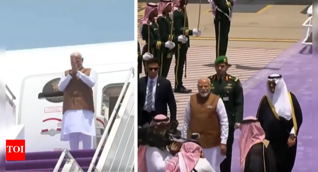 Modi Saudi Arabia Visit Live Updates: PM Modi receives 21-gun salute ...