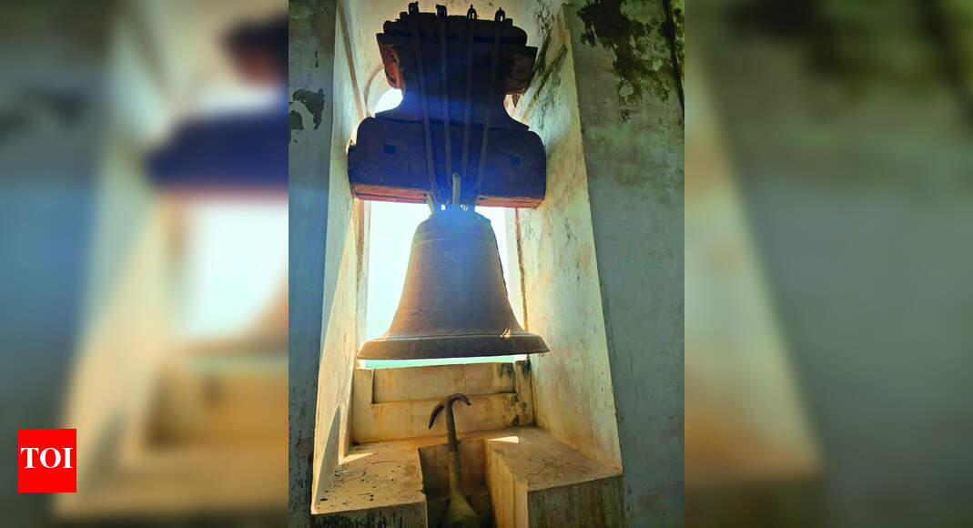 Neglected, Se Cathedral’s iconic bell unable to toll in homage to the ...