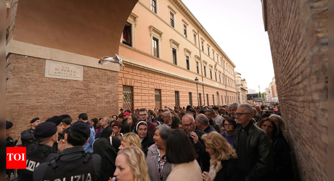 Thousands pay final respects to Pope Francis as Vatican considers ...