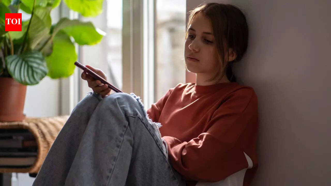 7 ways to stop putting yourself down, as per psychology