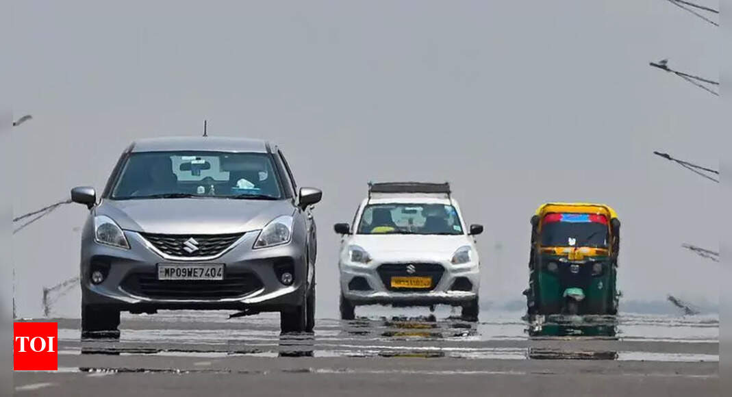 Storms may keep temperature in check this week in Gurgaon | Gurgaon ...