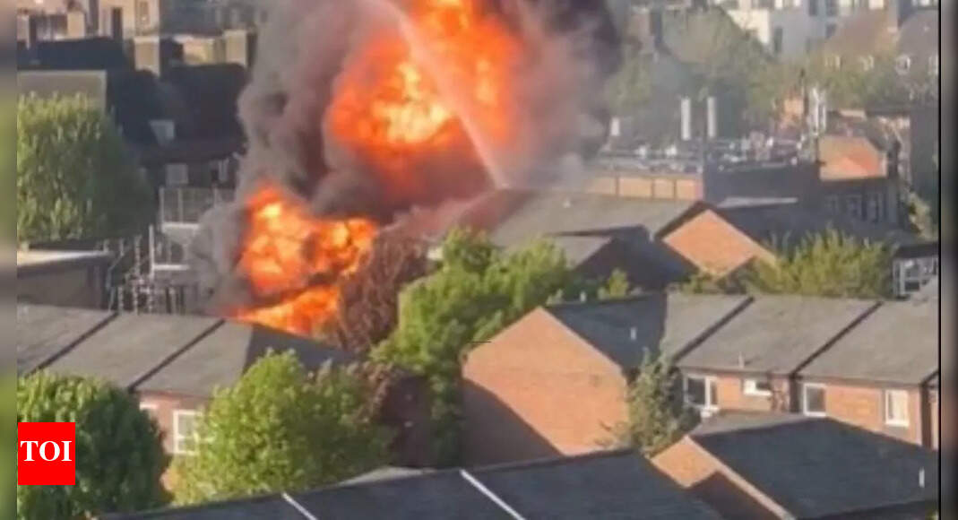 Massive blaze at Maida Vale substation blankets part of London in smoke ...