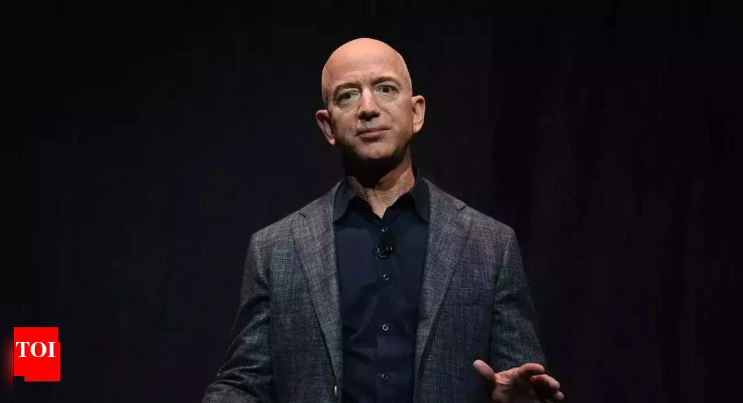 Amazon founder Jeff Bezos gets call from Very Angry Donald Trump - The ...