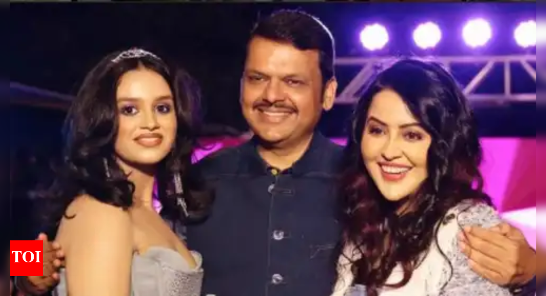 Maharashtra CM Devendra Fadnavis's daughter secures 92.6% in Class 10 ...
