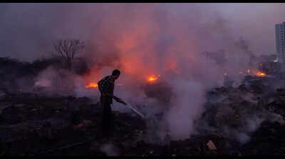 Massive fire engulfs more than 40 shanties in Gurgaon’s Sector 102 ...