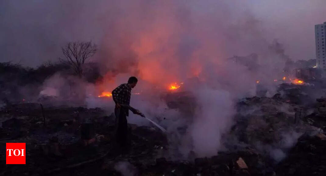 Massive fire engulfs more than 40 shanties in Gurgaon’s Sector 102 ...